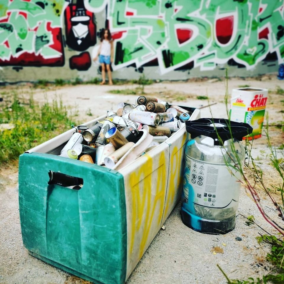 Visite street art à pied - Canelés et Chocolatines